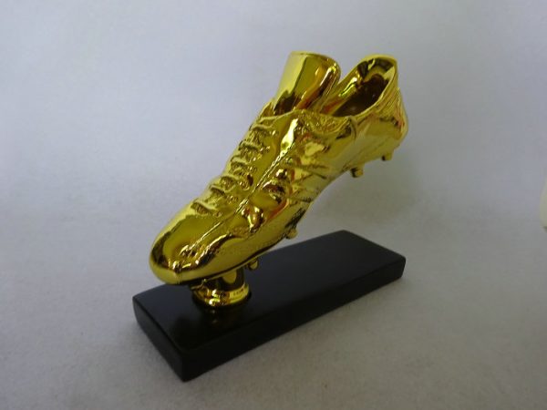 EUROPEAN GOLDEN SHOES – Trophies Art Inc®