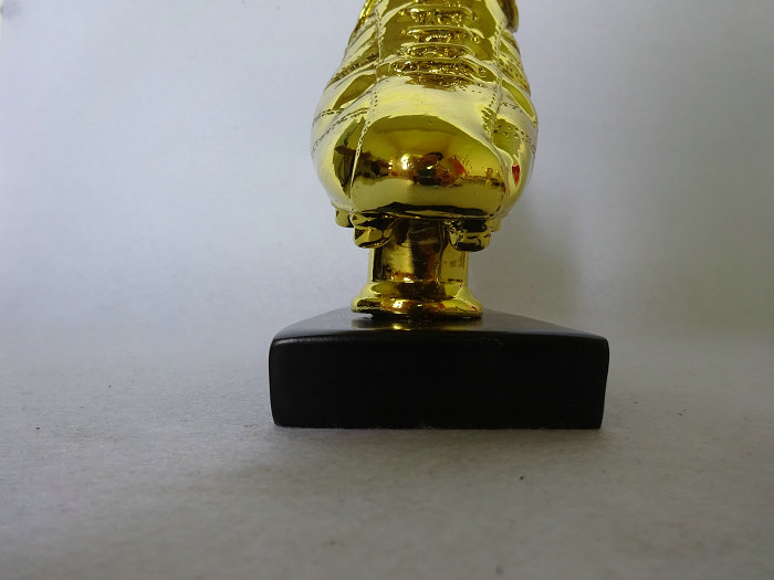 EUROPEAN GOLDEN SHOES – Trophies Art Inc®